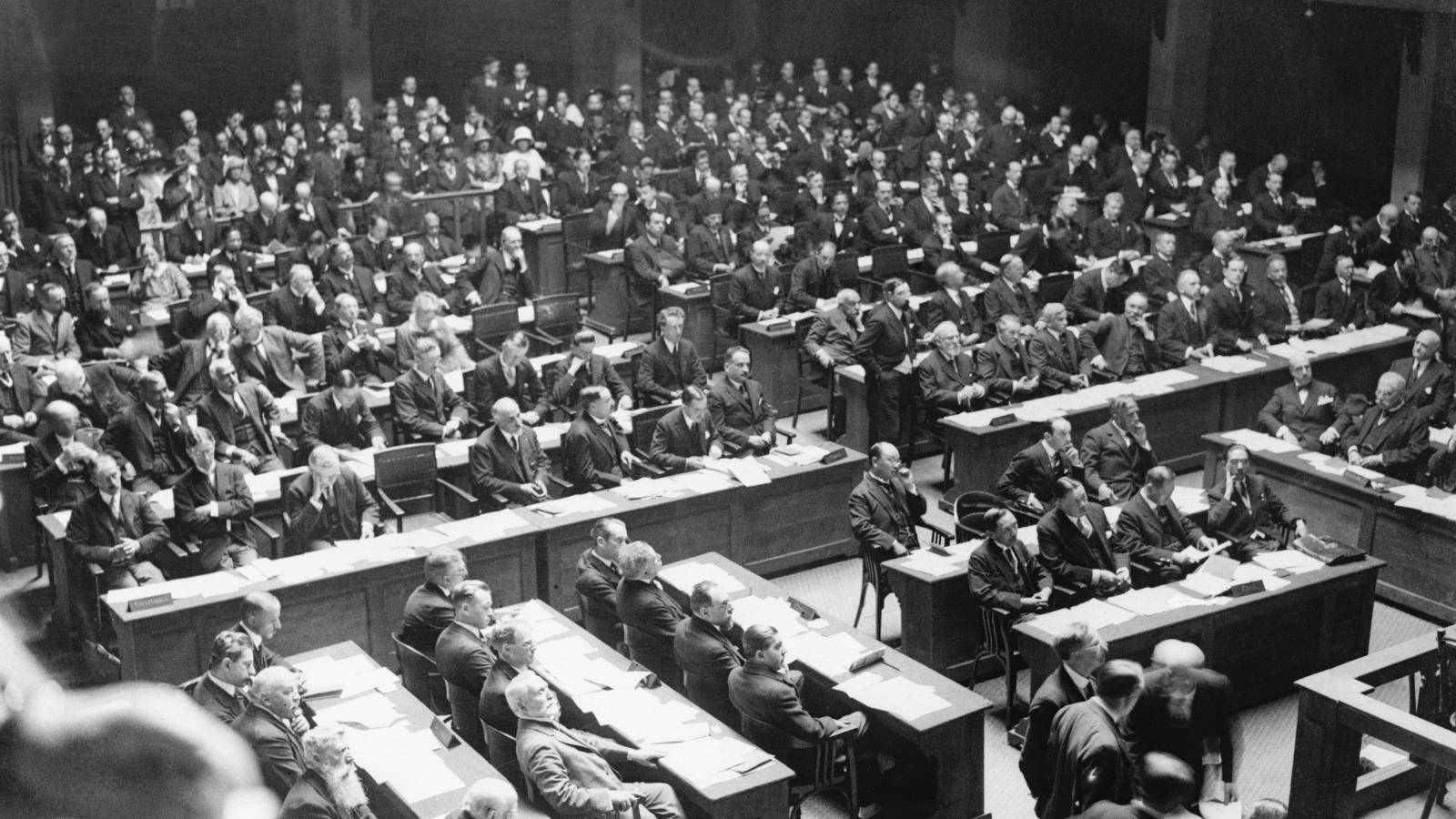 A History of Think-Tanks: 12 Things You Should Know | Chatham House ...