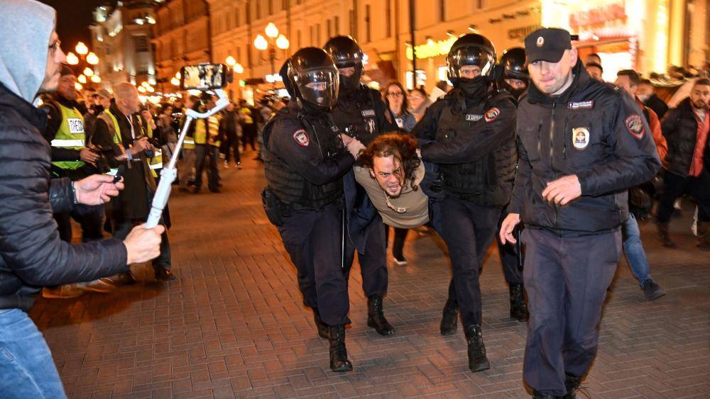 How likely is the use of nuclear weapons by Russia? | Chatham House ...